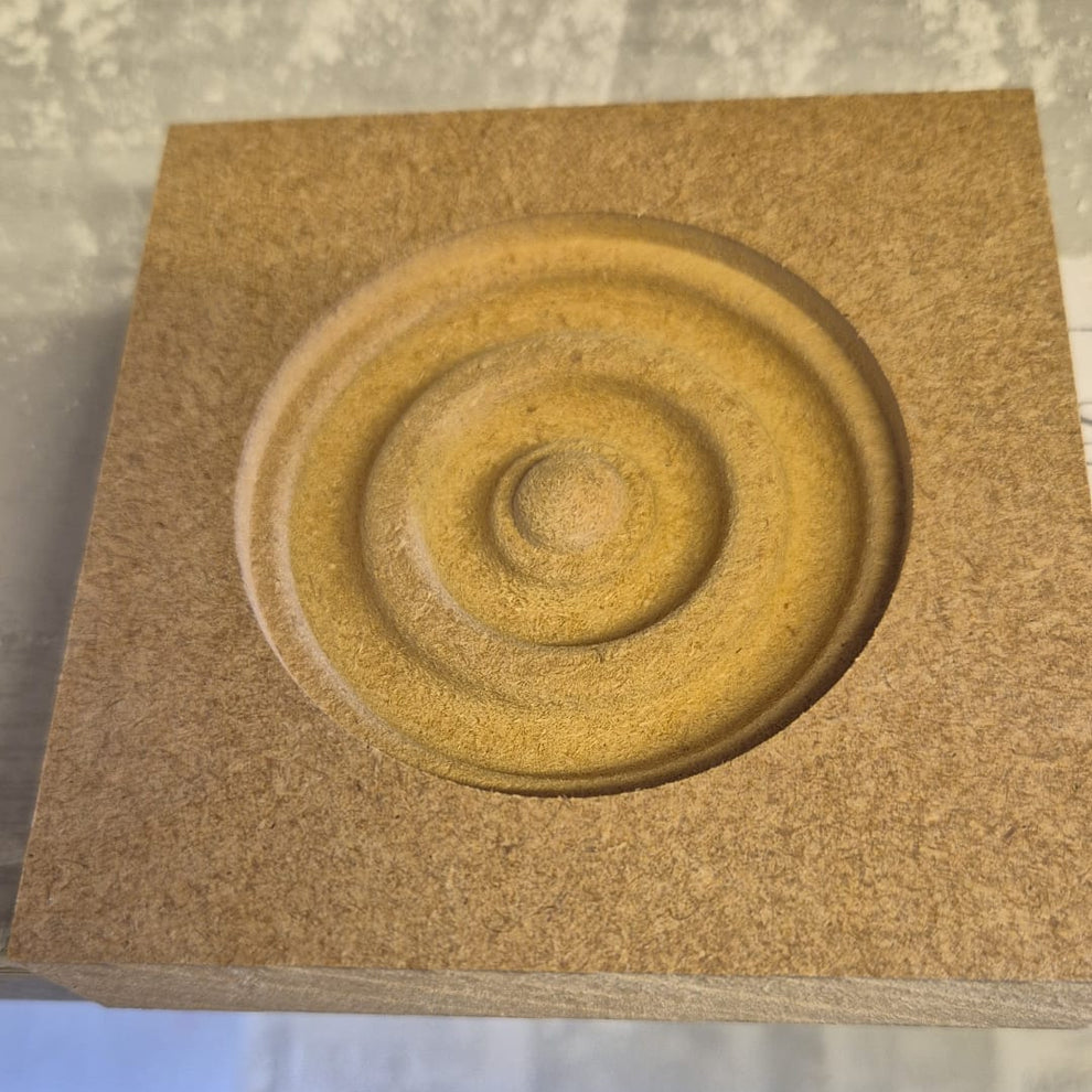 Victorian Timber Corner Block 95 x 95 x 20mm | Plaster Ceiling Roses